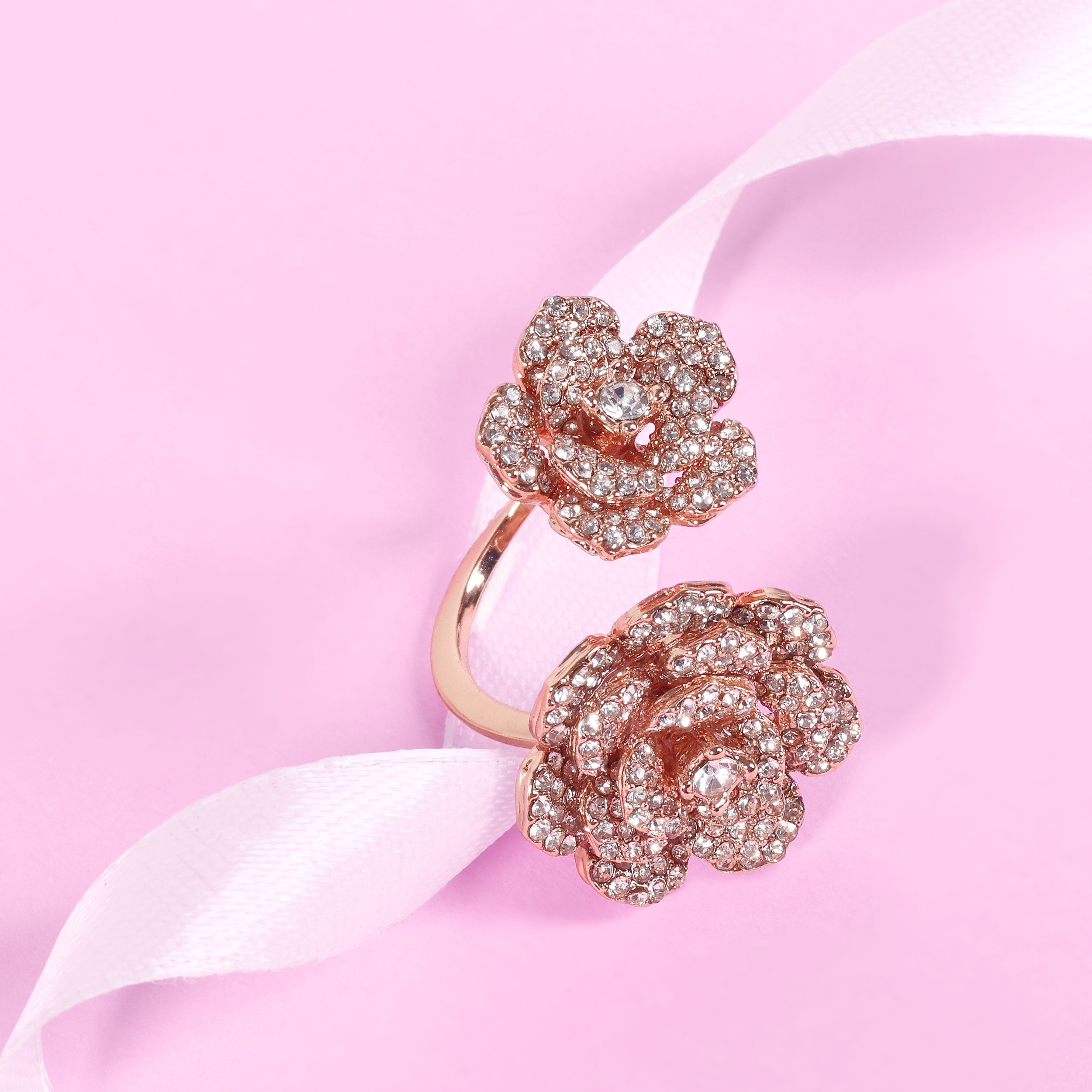 Buy Lightweight Rose Finger Ring - Stylish Online – Estele