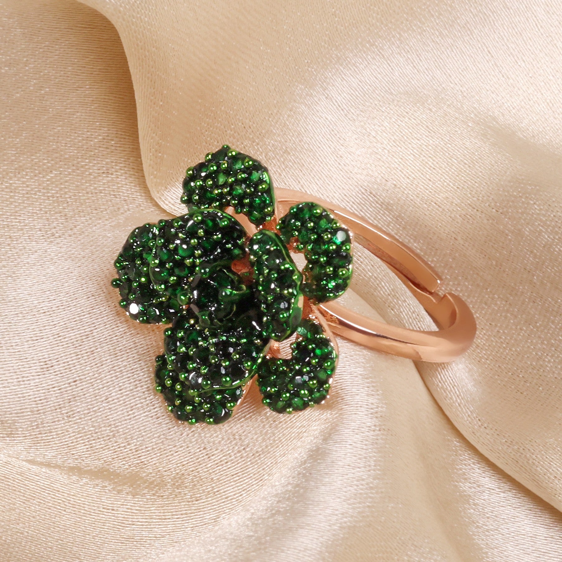 Green AD Rose Motif Adjustable Finger Ring Roségold Finish – Estele